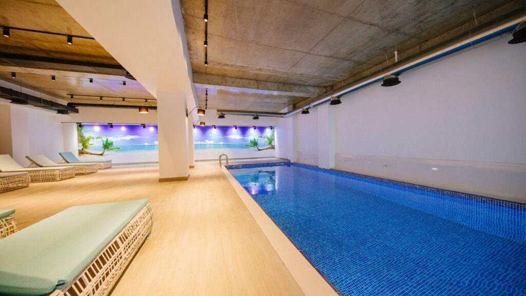 VR Apartments - VR Holding